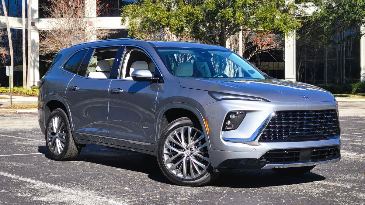 Buick Smooth: Enclave Avenir Glides Into 2026 - EV Rider